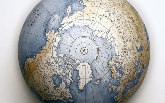 IANA Time Zones / Michaël Guitton | Observable